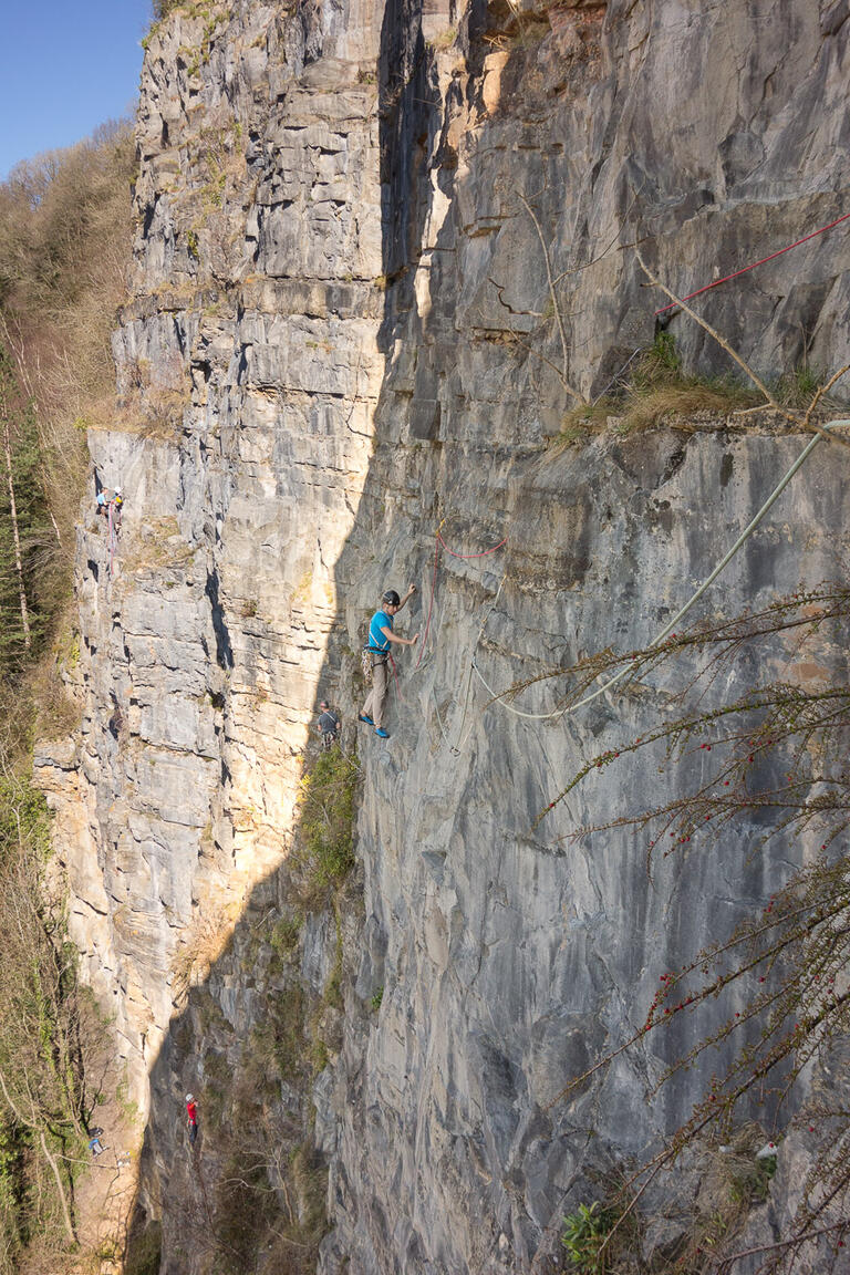 Spring Climbing at Wintour's Leap | MasterPlan Mountaineering