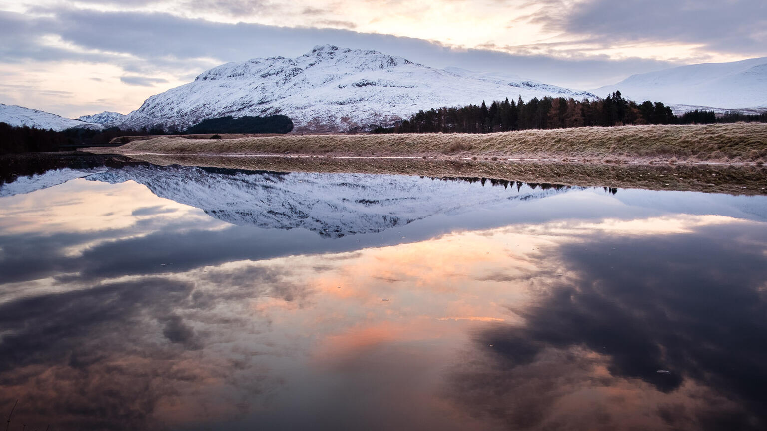 Laggan Sunrise | MasterPlan Mountaineering
